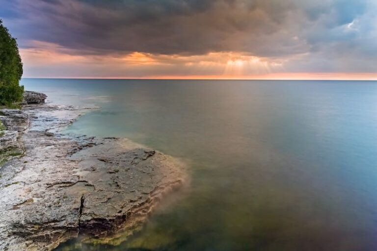 21 Of The Best Places To Go Hiking In Wisconsin - Beyond The Tent