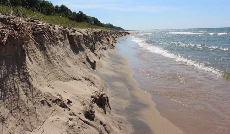11 Most Beautiful Natural Springs in Michigan - Beyond The Tent