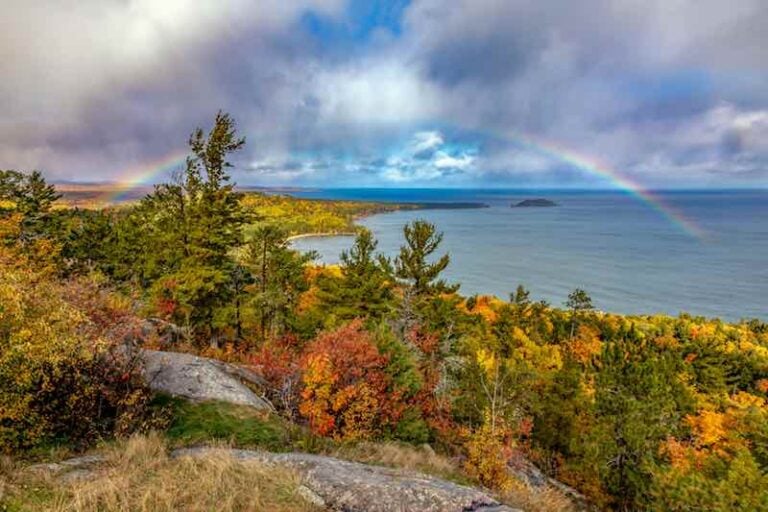 16 Best Trails for Hiking in Michigan - Beyond The Tent