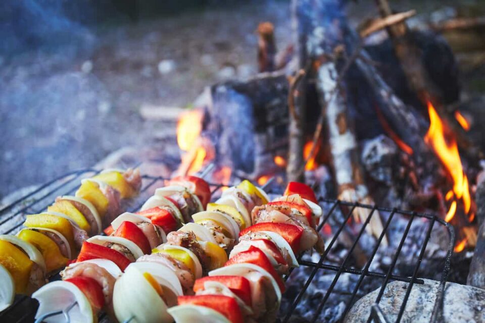 21 Delicious Yet Cheap Camping Meals for Your Next Trip - Beyond The Tent