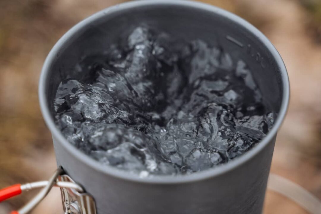 Boiling vs Filtering Water: Which is Better and Safer? - Beyond The Tent