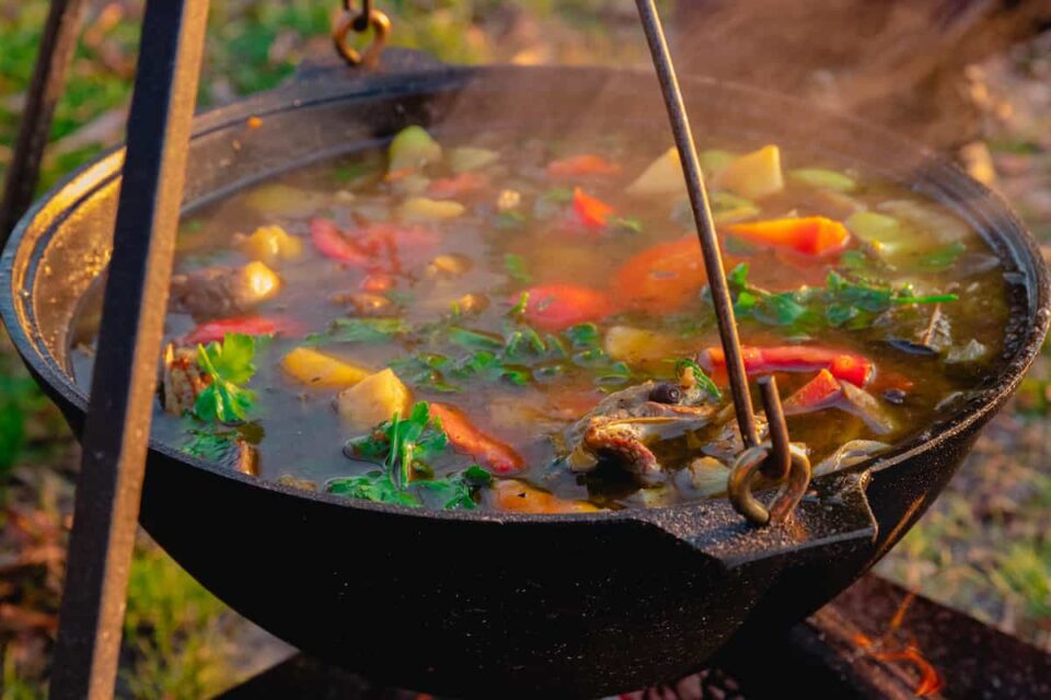 The Complete Camping Food Checklist for First-Time Campers - Beyond The ...