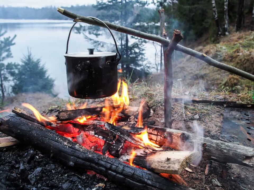 12 One Pot Camping Meals: Quick and Delicious Ideas for the Outdoors ...