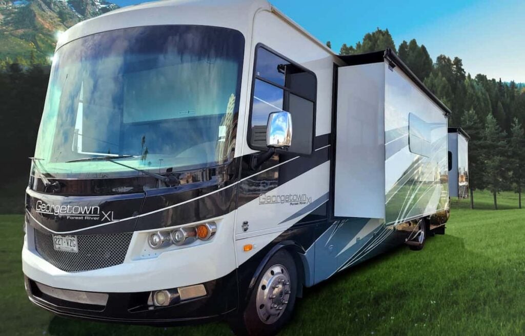 Exploring Phoenix: The Top RV Rentals in Phoenix - Beyond The Tent