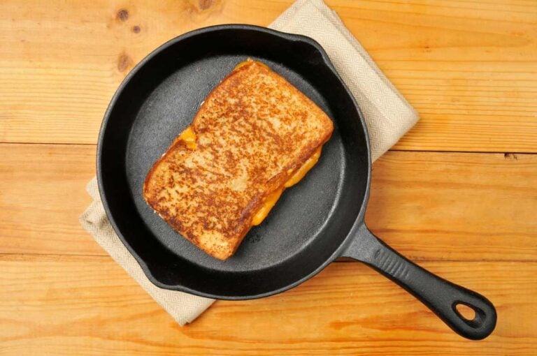 Cast Iron Cooking: Tips and Tricks for Flawless Campfire Food ...