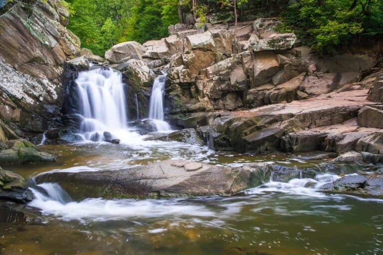 The 17 Best Trails Trails for Hiking in Virginia - Beyond The Tent